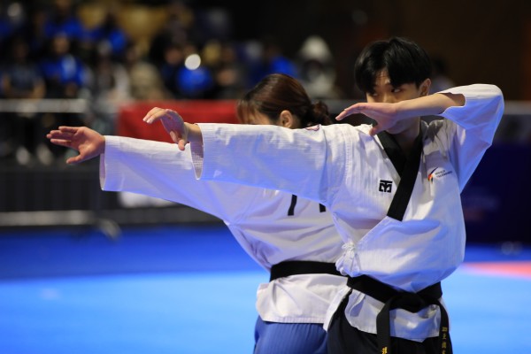 2nd Day of the 9th Asian Taekwondo Poomsae Championships > Photo ...