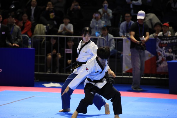 2nd Day of the 9th Asian Taekwondo Poomsae Championships > Photo ...
